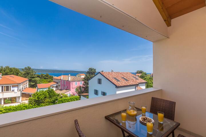 Yolo Residence: Apartment Taja - Nerezine