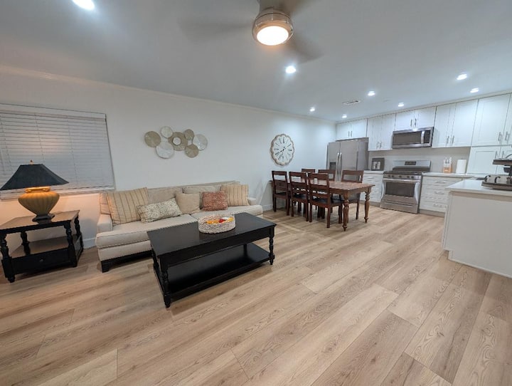 Socal Patio Home - Norwalk, CA