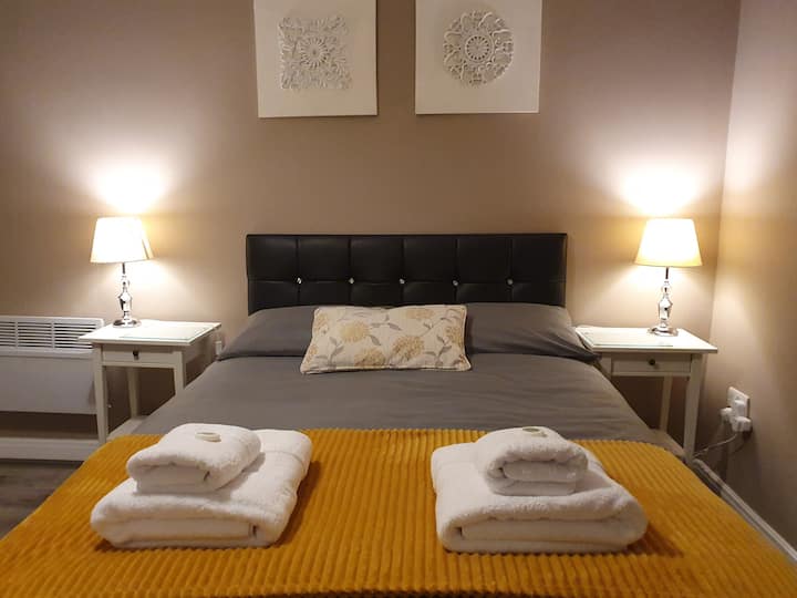 Luxury Apartment, The Savile, Your Next Stay. - Leeds