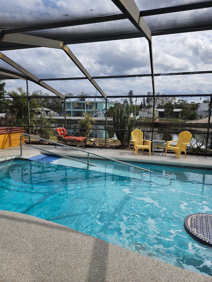 Waterfront Mid - Century Modern Cottage - Bahia Beach, Ruskin