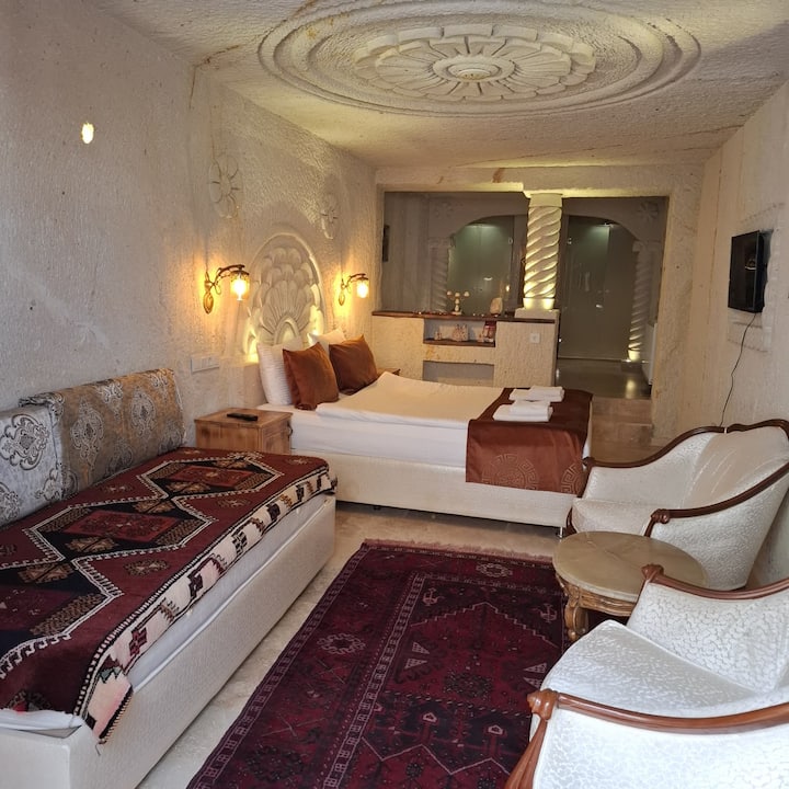 Queen Cave Honeymoon Room 101 Suit Oda Jakuzili - Cappadocia