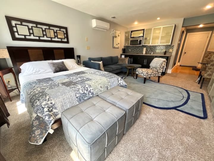Stylish Main Street Studio In Tannersville - Tannersville, NY