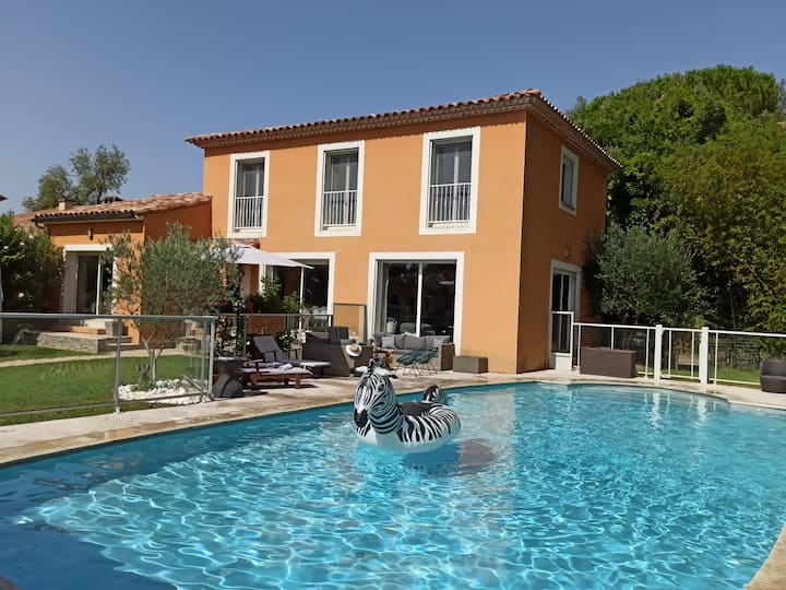 La Maison Des Lauriers En Provence, Piscine Privée - Beaucaire