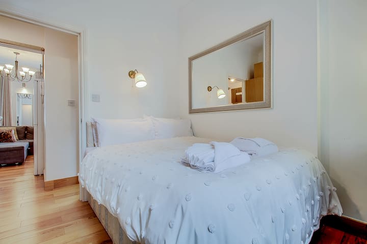 Modern, Smart & Cosy 1bed W/balcony By Westfield - Notting Hill