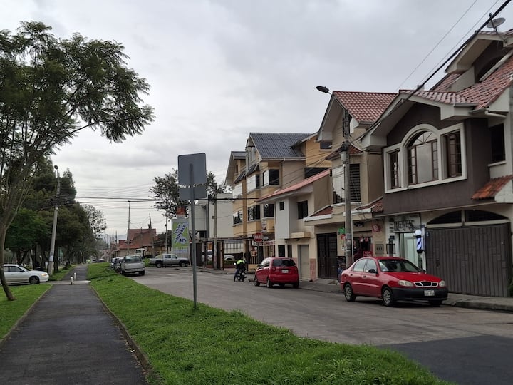 Zona Segura - Frente Al Parque - Cuenca