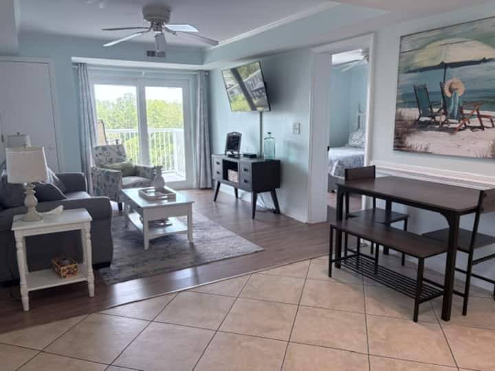 Beach Vibes 1br Litchfield Resort Condo - Murrells Inlet, SC