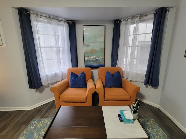 Chic Whittier 1br – Near Eat Street & Art Scene - Minneapolis