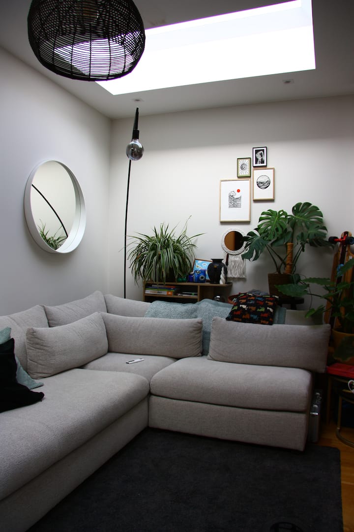 Lovely Single-bedroom Condo In Den Haag - La Haya