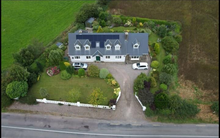 Cosy 1 Bedroom House In Beautiful Garden - Bandon