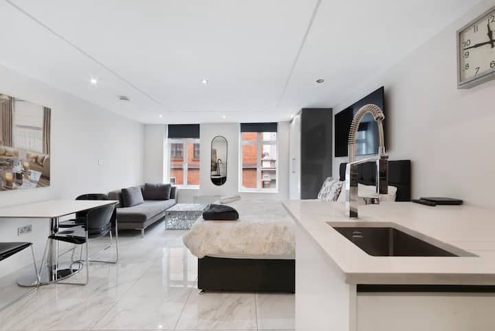 Hanway Street First Floor Flat Sleeps 4 - Londra