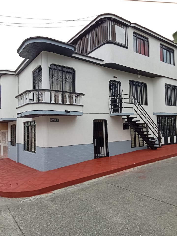 Casa El Edén
Tropical Del
Quindio - Armenia