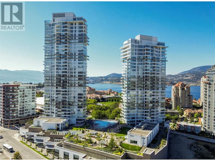 Executively Furnished Two Bedroom Two Bath Condo - Kelowna