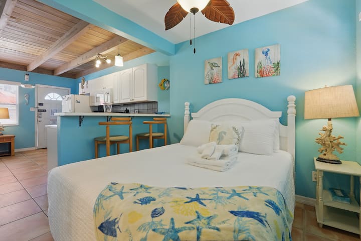 Coco Sands - Studio #3 - Cocoa Beach, FL