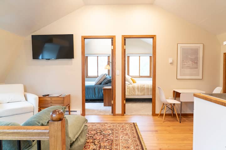 Door County Sunset Guest Home - Sturgeon Bay