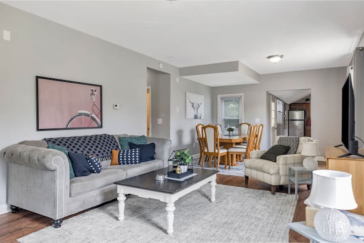 Spacious 5 Bed Home Located In The Heart Of Oxford - Camden, OH