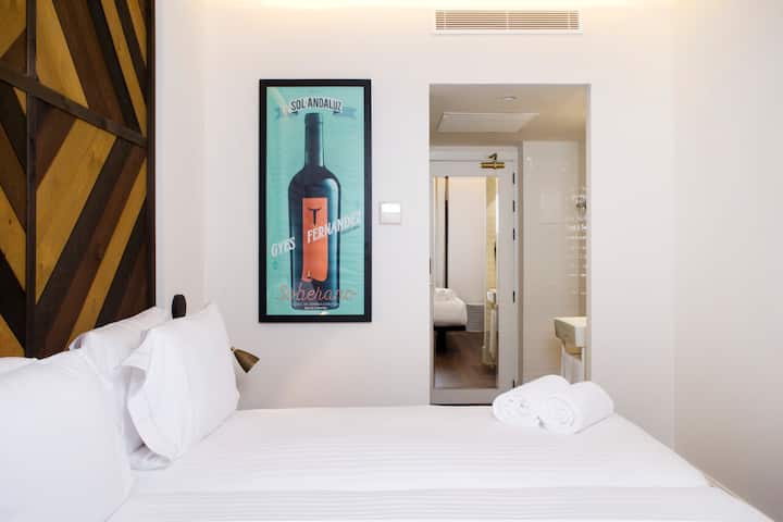 Praktik Vinoteca- Doble Exterior - Barcelona