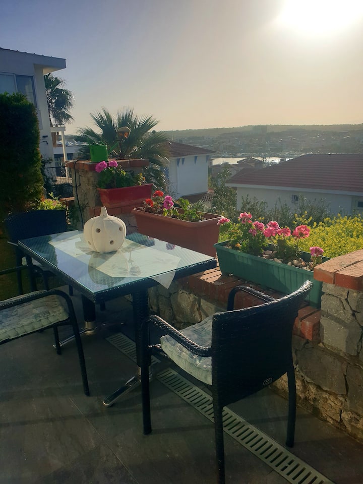 My House @ ÇEşme
Eşsiz Manzaralı,bahçeli,müstakil - Dalyan