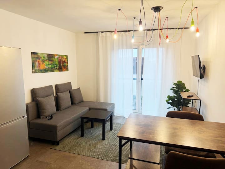 Nibelungen Apartments / Schöne, Helle 2 Zimmer - Lampertheim