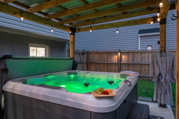 Hot Tub, Pet Friendly, Fenced Yard In Annapolis - Arnold, MD