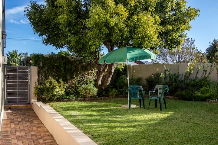 Welcome To Steenbok House Self Catering Apartment - Hermanus
