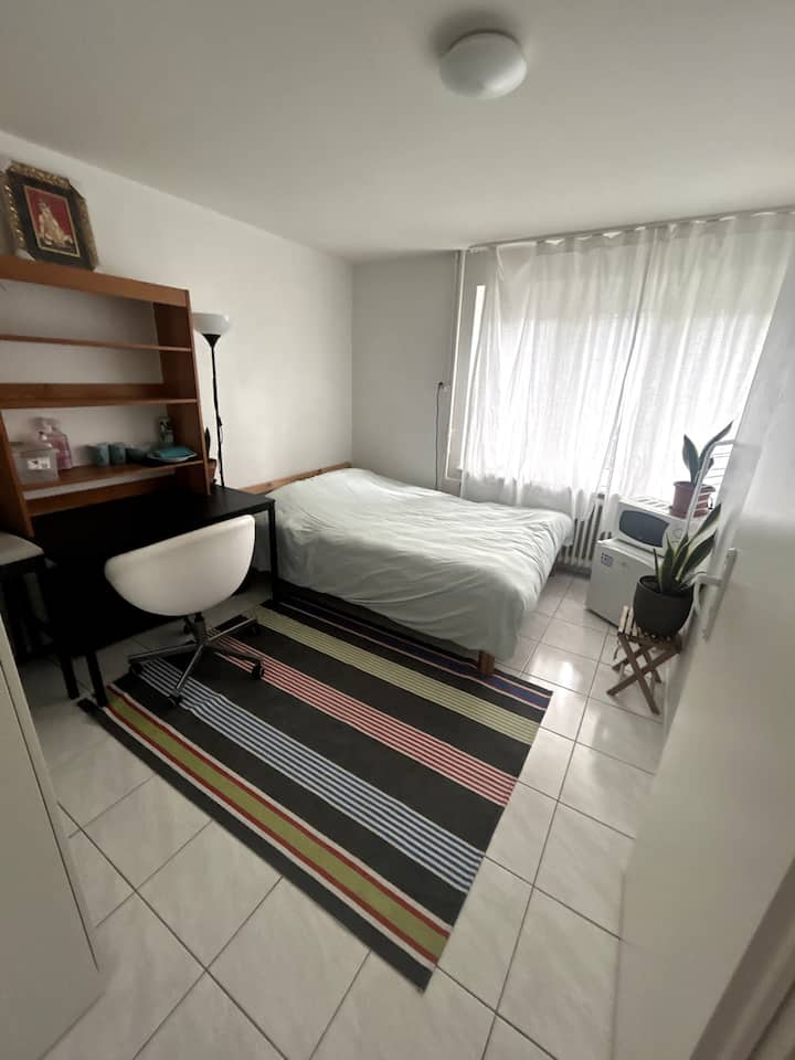 Peaceful Spacious Room For 2 - Kloten