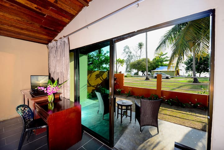 Beachfront Private Villa 2
In A Seaside Resort - Pantai Cenang