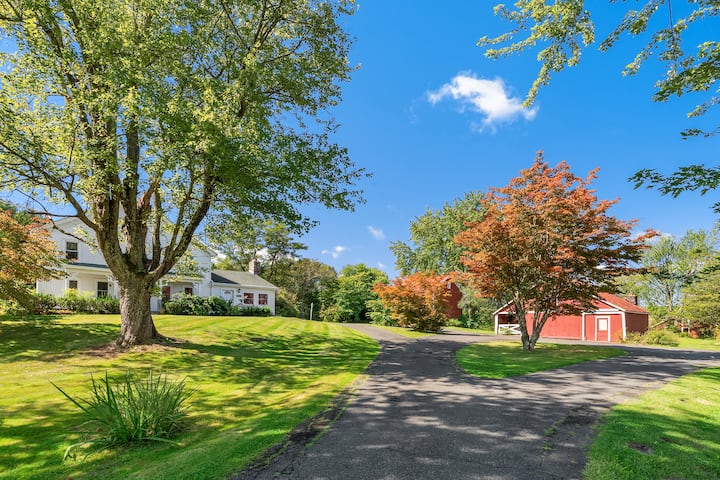 Brookview Farm Country Living - New Paltz, NY