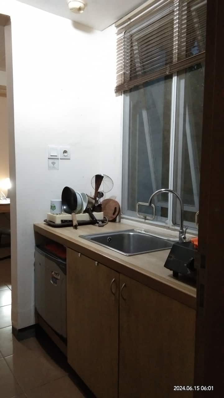 Apato- B With Kitchenett And Bathroom Inside - Bandung