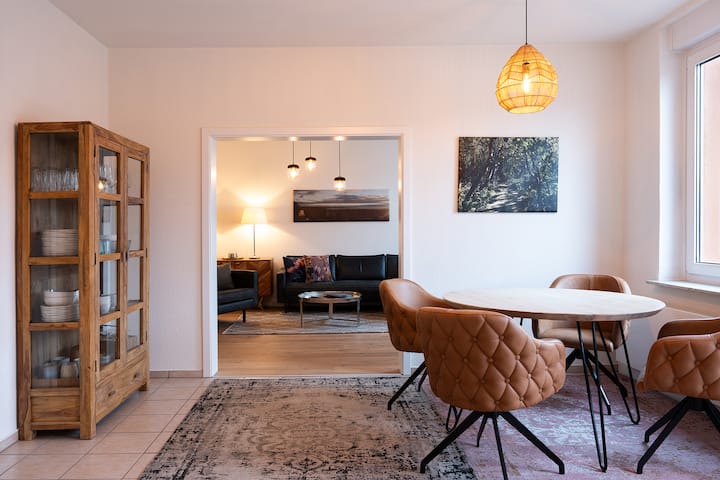 Gründerzeitwohnung Stadtmitte 90 Qm Mit Balkon - 富爾達