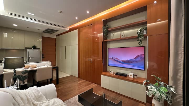 Wooden Cozy Condo - Bangkok