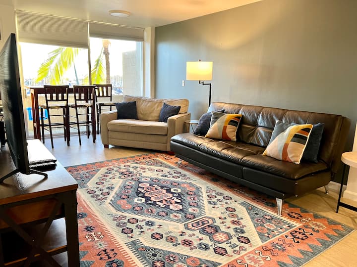 One Bedroom Ilika Condo - Honolulu