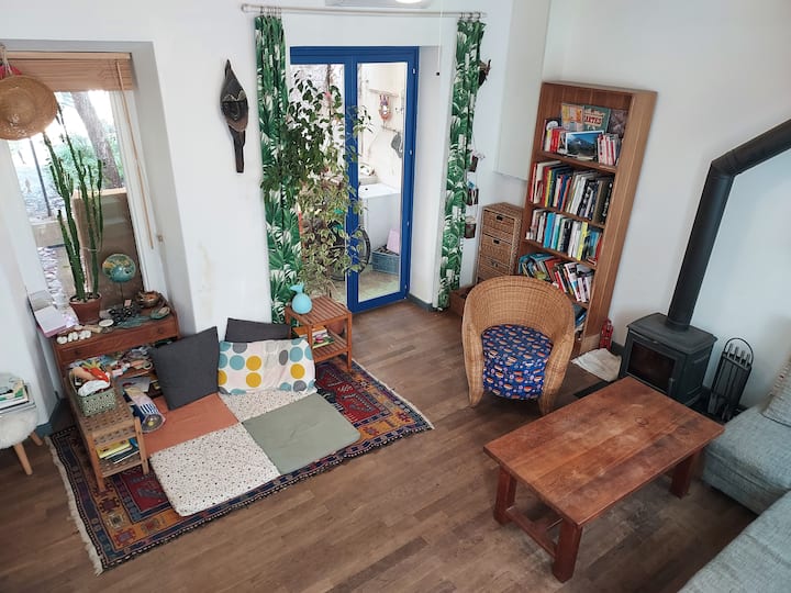 Jolie Maison De Ville Avec Jardin - Marseille