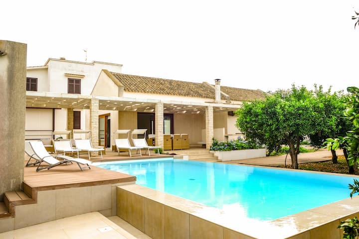 Accogliente Villa Con Piscina, 1 Km Dalla Spiaggia - Marsala