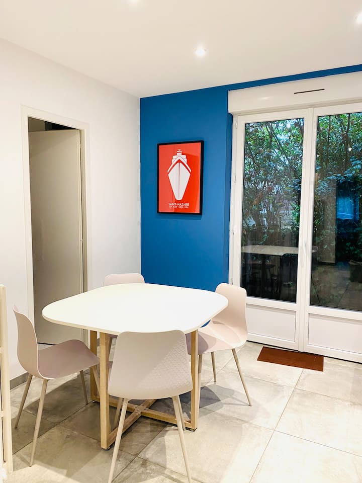 Appartement Bien Situé Avec Extérieur Et Parking - Saint-Nazaire