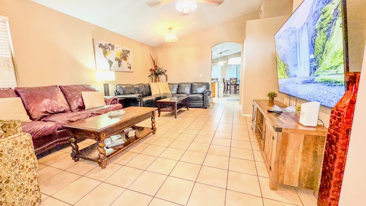 Sparkling Home! Close To Ap & The Strip! Book Now! - Henderson, NV