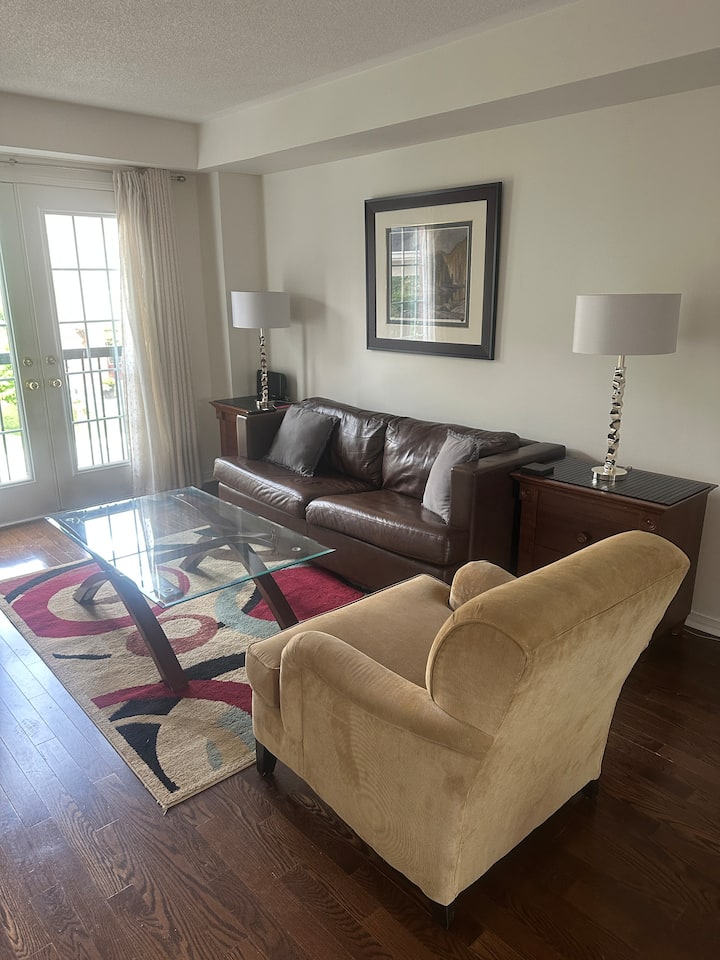 Professionally Mnged 3 Bed Home-nest Suite Living® - Burlington