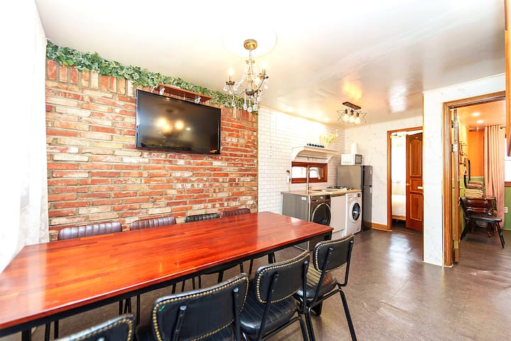 Hongik Station (Arex Line) 5 Min 5 Br & 4bath - Séoul