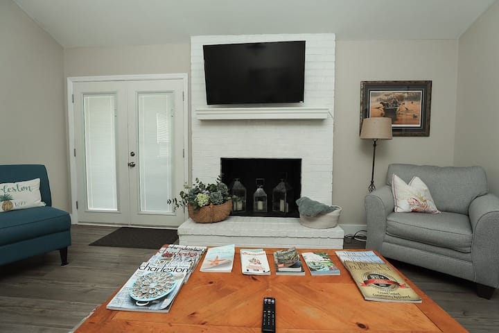 Coziest Townhome In The Heart Of Mt. Pleasant - Mount Pleasant, SC