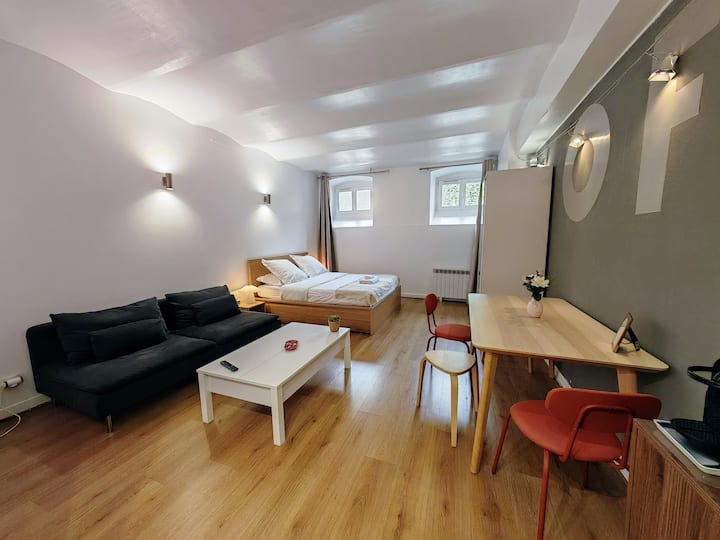 Studio Au Cœur Du Centre Historique De Reims - Reims