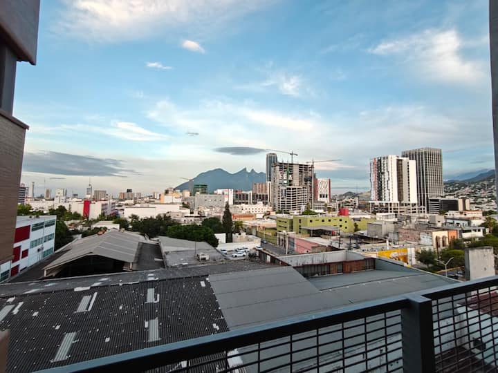 Loft En El Centro De Monterrey Con Balcón 550 - Monterrey