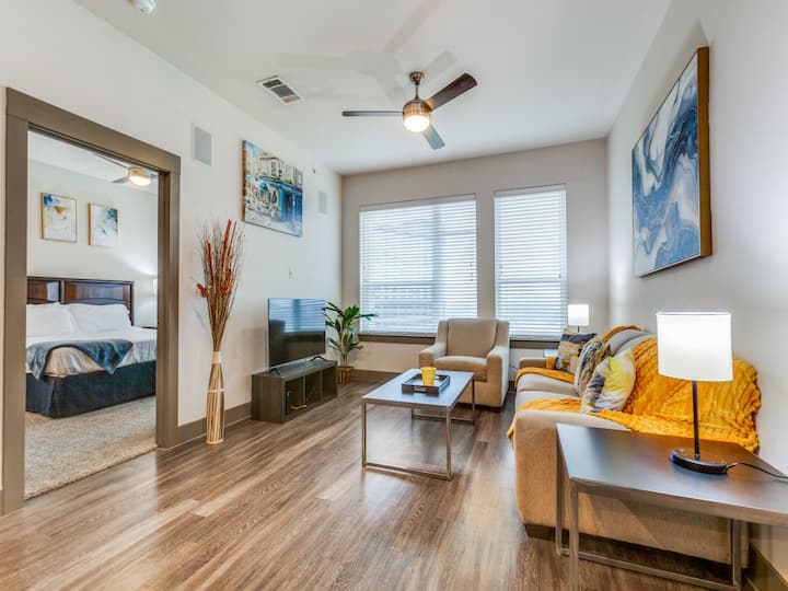 Parking In Building Free | Plano | King | W/d - Plano, TX
