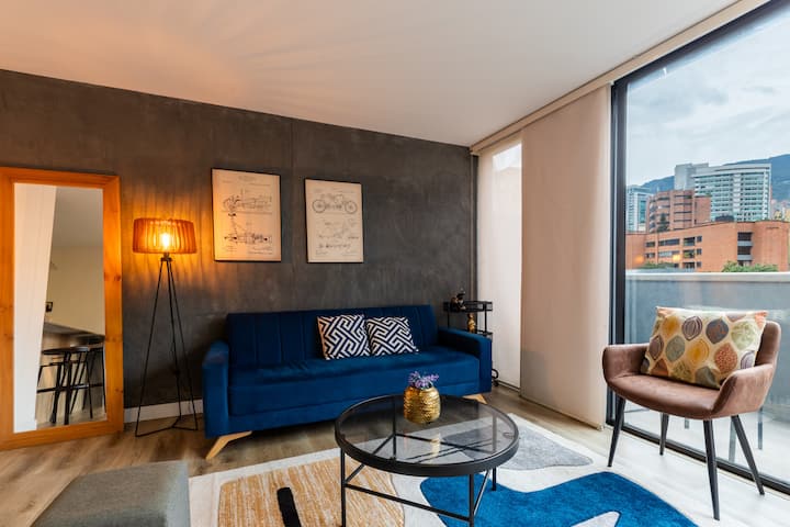 Wonderful Apartment With A/c And Nice Balcony - Medellín