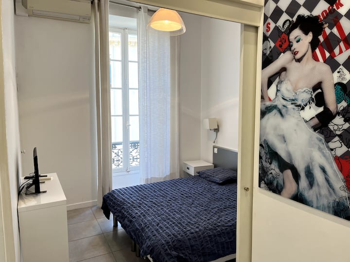 50m2 Et  2 Ch Calme Dans Carré D'or - Cannes