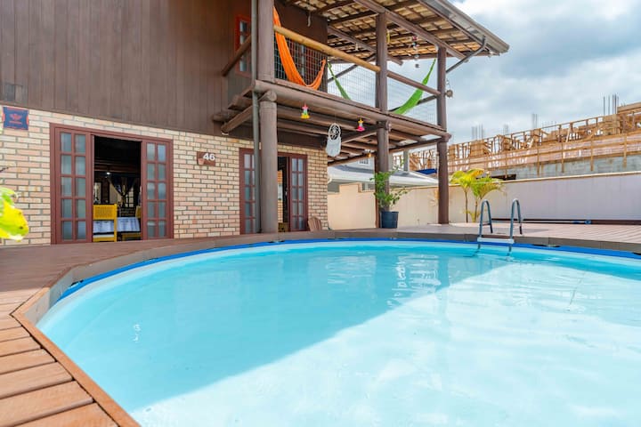 Chalé Com Piscina (Sua Casa De Campo Perto Do Mar) - Bombinhas