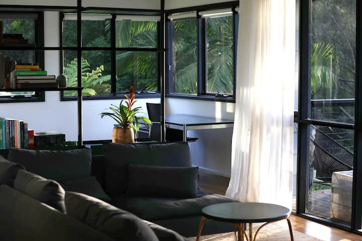 Leafy Beachside Retreat - Wollongong