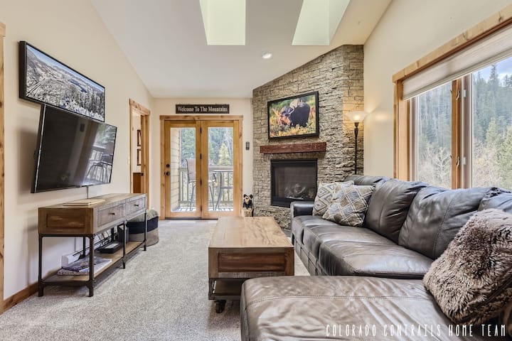 Frisco Main Street Retreat: Best Views In Frisco! - Copper Mountain, CO