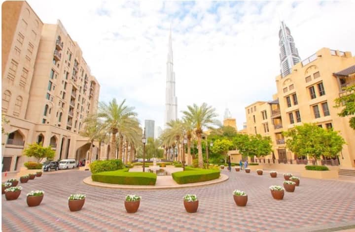 Vibrant  One Bed, 5 Mins Walk To Dubai Mall, Burj - Dubai