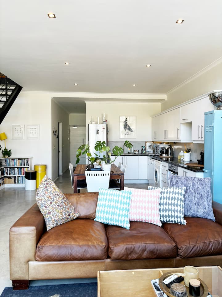 Split-level, Full Table Mountain View, Cape Town - Cape Town