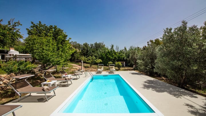 Villa De Charme Avec Piscine, Bureau Et Intimité - San Vito