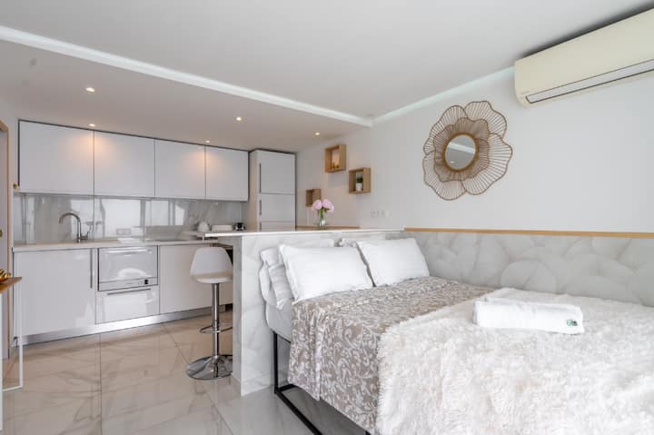 22m2-studio With Cabin, Pool, Sea View, 5’ Monaco - Èze